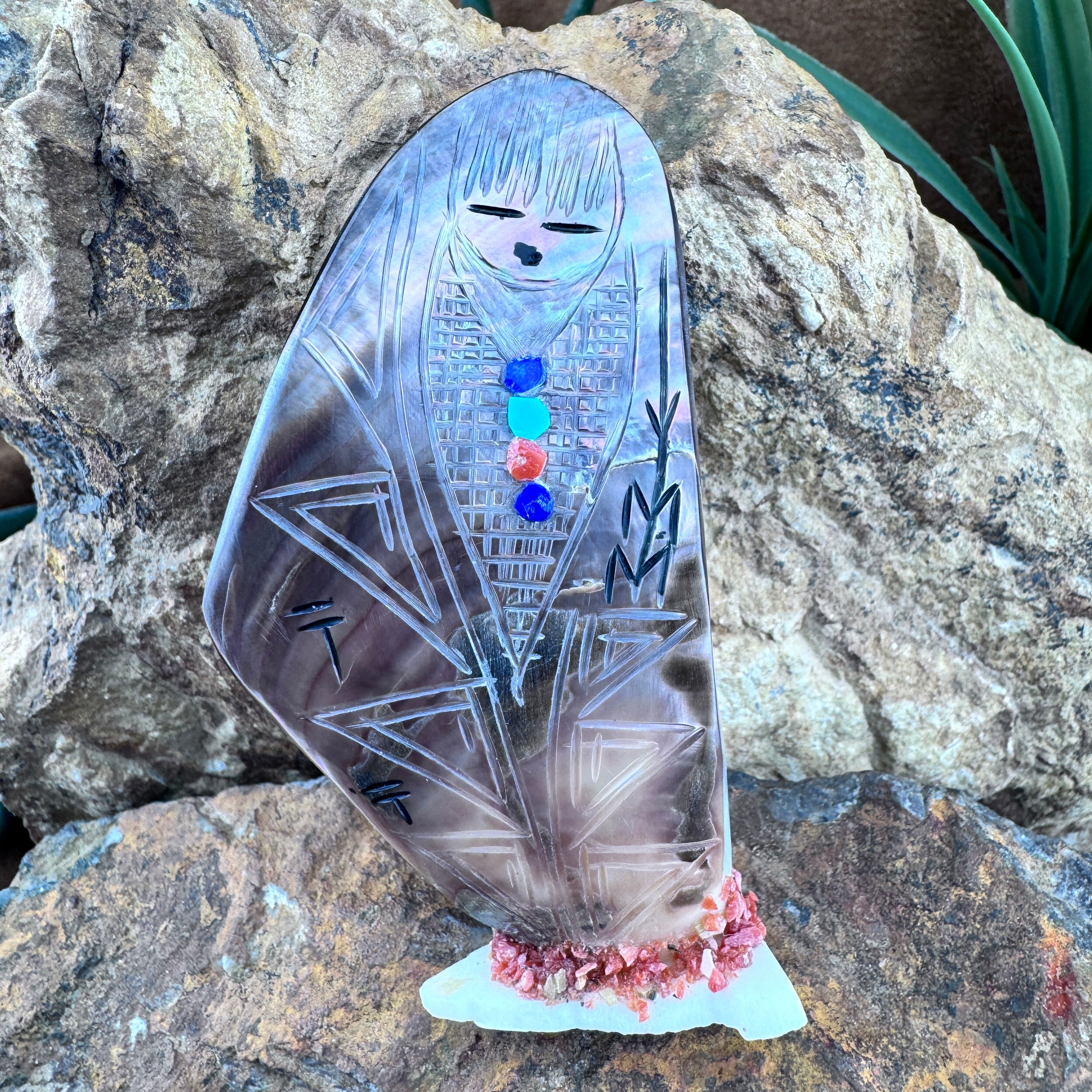 Zuni Corn Maiden – Two-Sided Shell Carving by Gloria Chatin – Black Arrow Native American ...