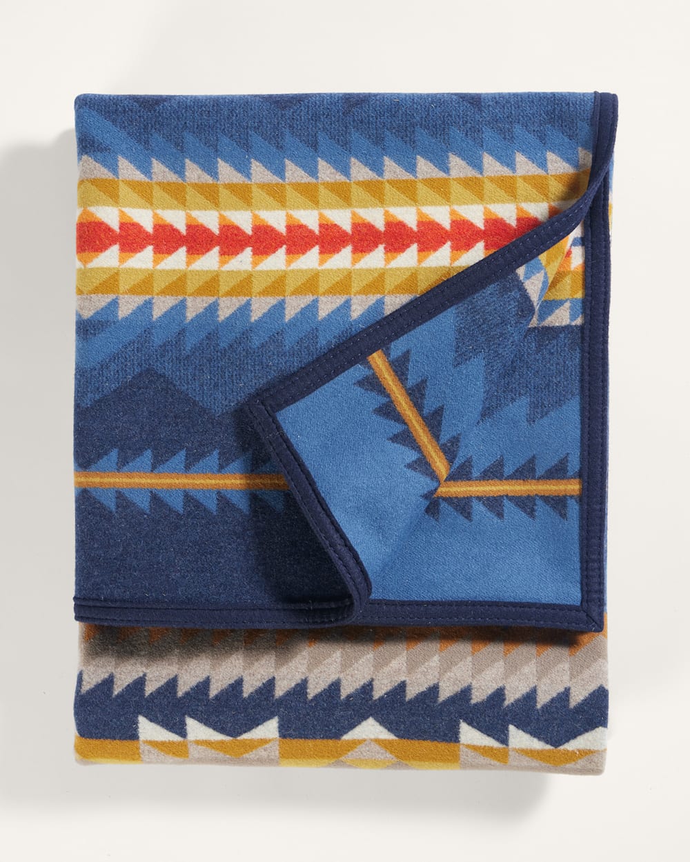 Pendleton Blanket - Cascadia – Black Arrow Native American Jewelry & Art