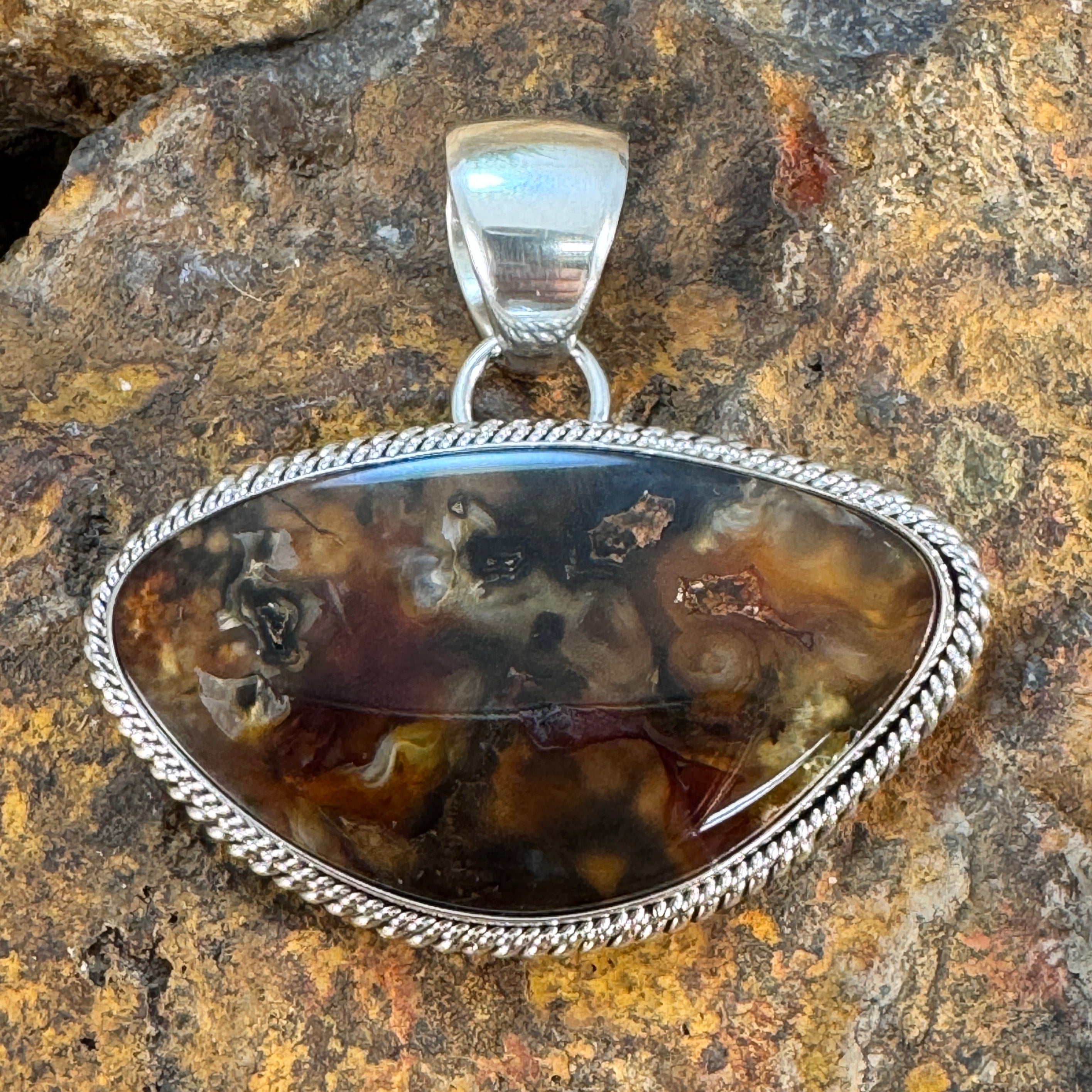 Montana Agate Pendant by Artie Yellowhorse – Black Arrow Native ...