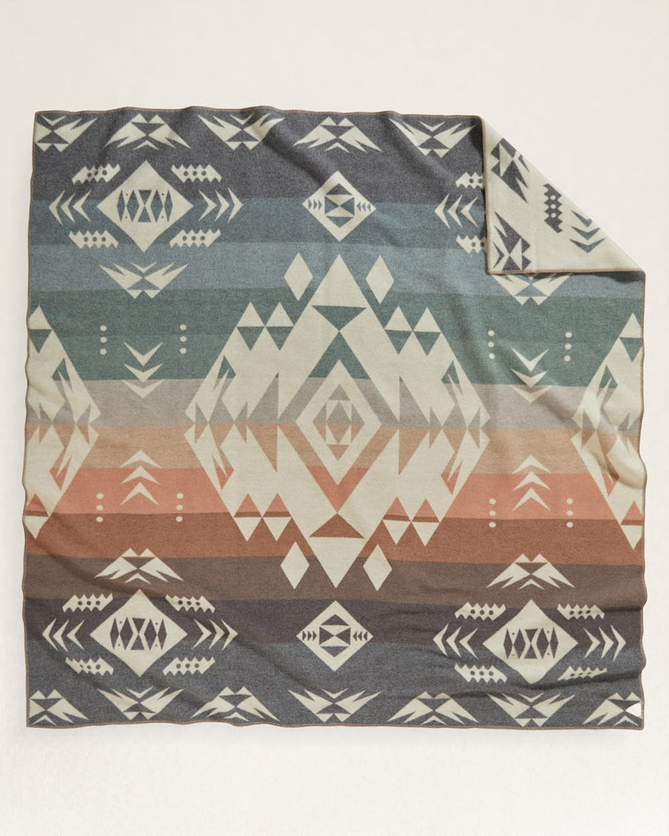 Pendleton Blankets – Black Arrow Native American Jewelry & Art